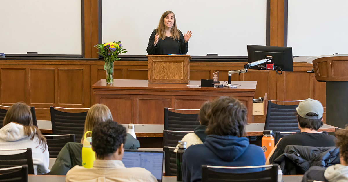 Eve Primus Delivers “Blue Jeans” Lecture on Fighting for Systemic ...